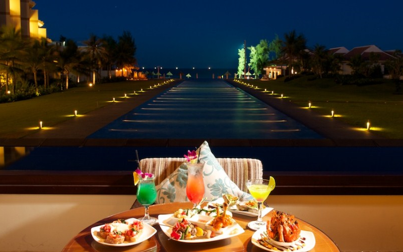 Pullman Danang Beach Resort sizzles with new menu • WANDERLUST TIPS