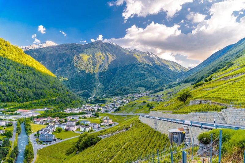 Self-drive and see the world