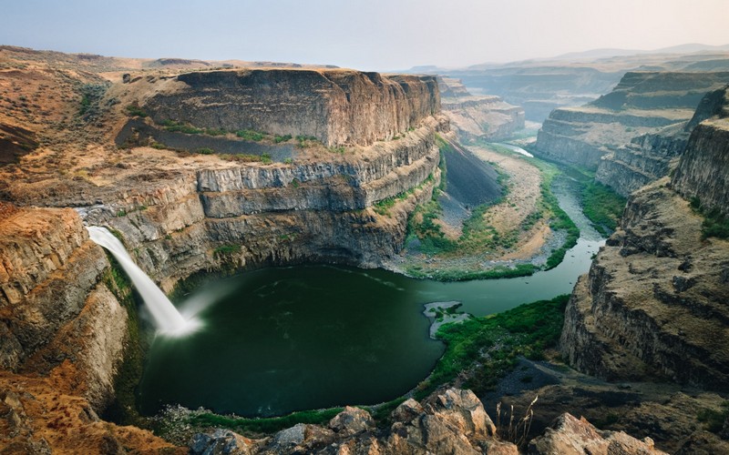 USA travel: Best waterfalls to visit - Wanderlust Tips Magazine